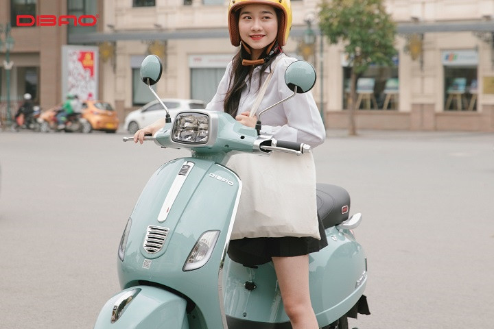 Xe máy điện chở được tối đa bao nhiêu kg?